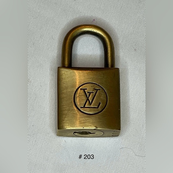 Louis Vuitton | Accessories | Louis Vuitton 20 Series Lock Without Key ...